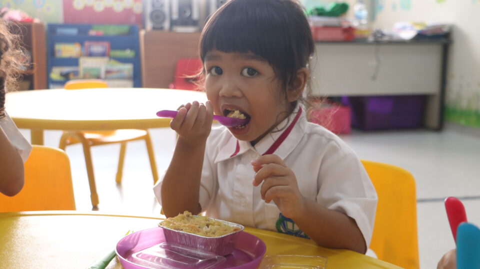 Healthy Munch Day - Sekolah Harapan Bangsa